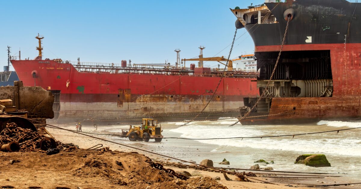 Towards a just and circular shipbreaking industry in South Asia ...